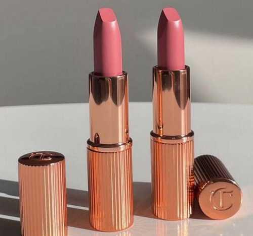 Помада Charlotte Tilbury Pillow Talk средняя