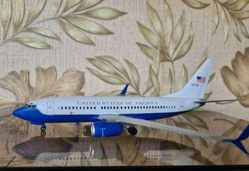 Модель самолета Boeing 737-700 правительства США