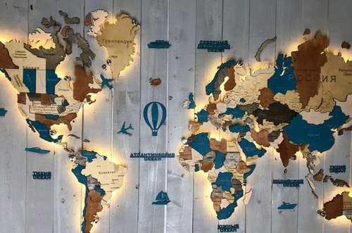 Карта мира из дерева, панно