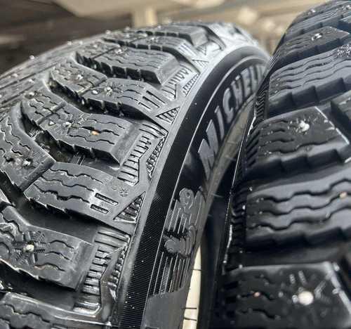 Michelin X-Ice North 4 195/60 R15