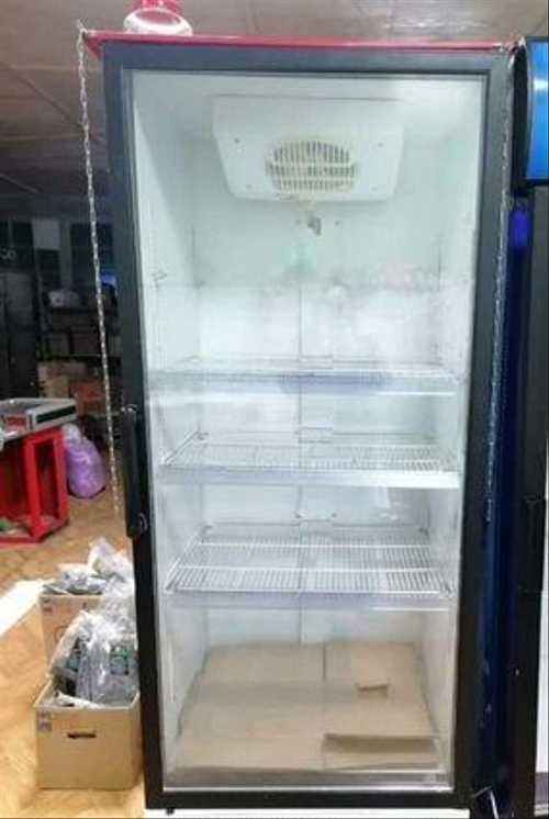 Морозильный шкаф со стеклянной дверкой