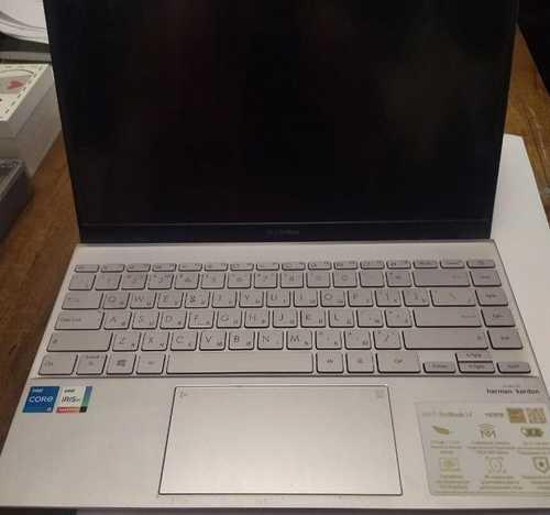 Asus ZenBook UX425E