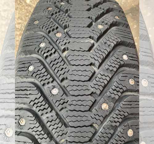 Goodyear UltraGrip 500 225/65 R17 102T