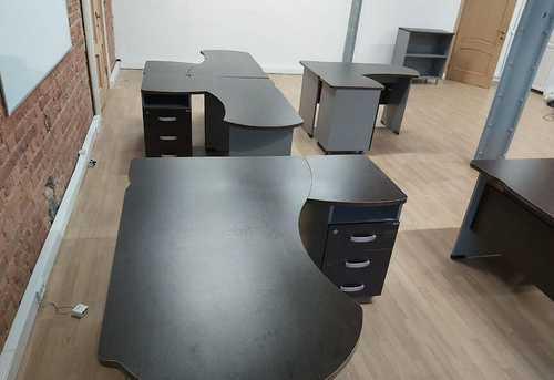 Продам мебель Венге столы шкафы