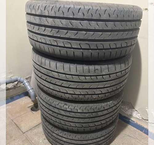 Continental MaxContact MC6 235/45 R18 98V