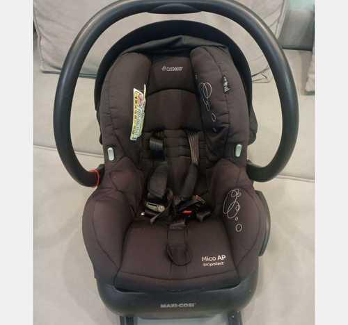 Автолюлька maxi cosi с базой isofix