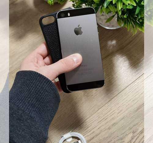 iPhone 5S, 16 ГБ
