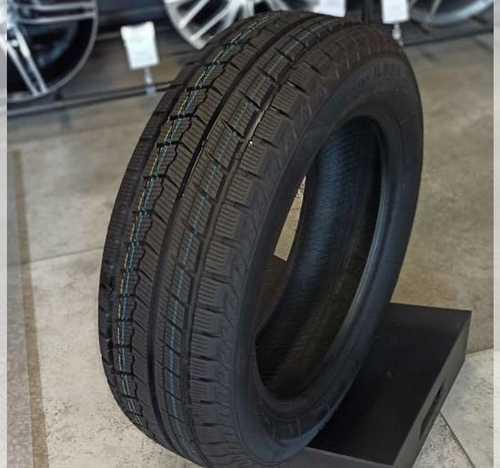 iLink Winter IL868 215/70 R16