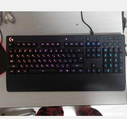 Игровая клавиатура logitech g213