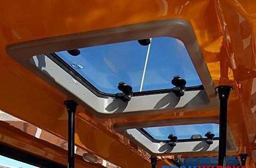 Люк аварийно-вентиляционный стеклянны микроавтобус