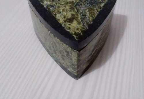 Шкатулка из натурального камня