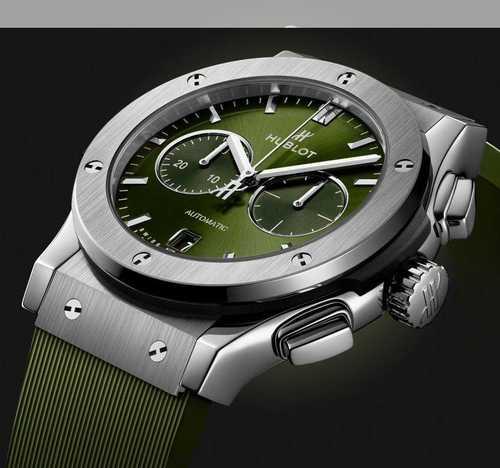 Hublot classic fusion chronograph titanium green 4