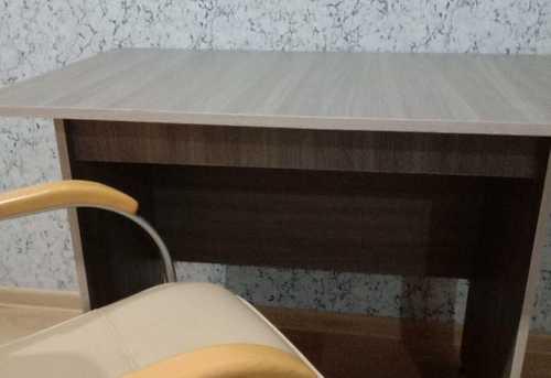 Мини-комод и письменный стол школьный