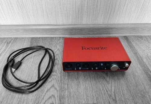 Focusrite scarlett 2i4