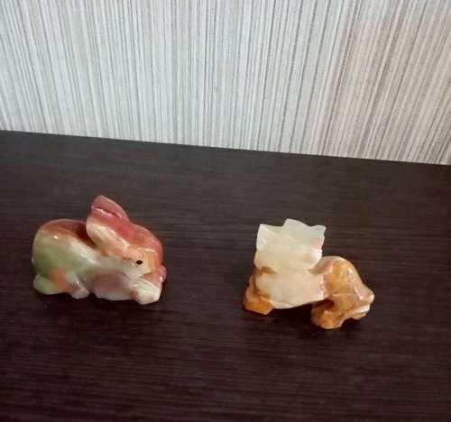 Фигурки из оникса