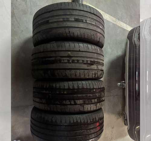 Goodyear Eagle F1 Asymmetric 3 245/40 R19 и 275/35 R19 19