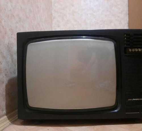 Советский телевизор Рекорд вц-381Д