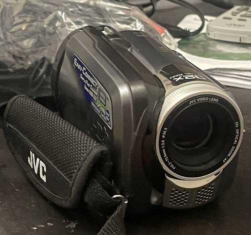 Видеокамера JVC Everio GZ-MG37