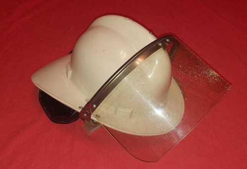 Каска шлем пожарного пожарника