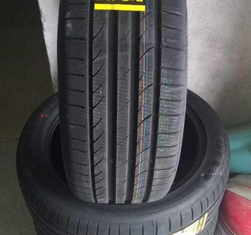 Rotalla RU01 245/45 R19 102Y