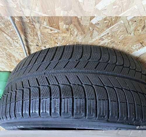 Michelin X-Ice XI3 235/50 R18