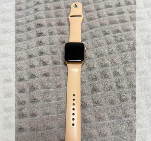 Часы apple watch 4 44 mm