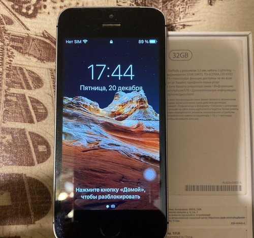 iPhone SE, 32 ГБ