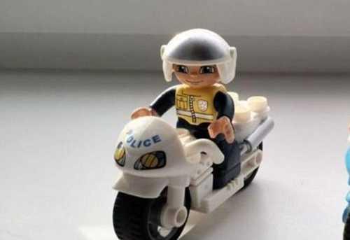 Лего дупло полицейский мотоцикл
