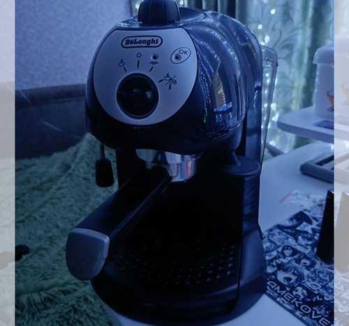 Кофеварка рожковая delonghi