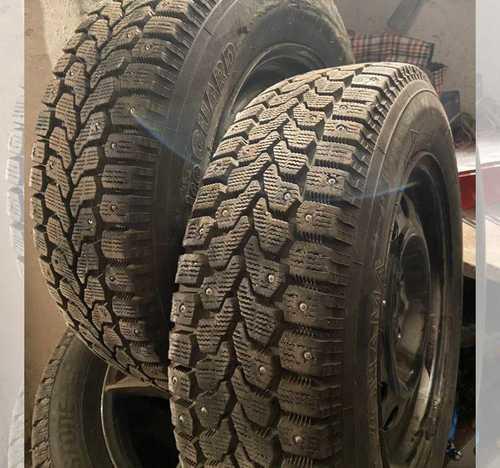 Yokohama IceGuard Stud IG65 175/70 R14