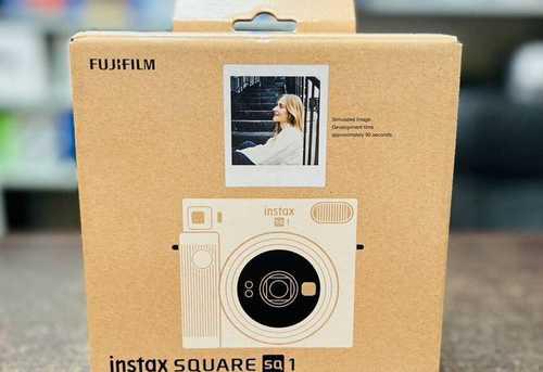 Фотоаппарат Fujifilm Instax Square SQ1, кремовый