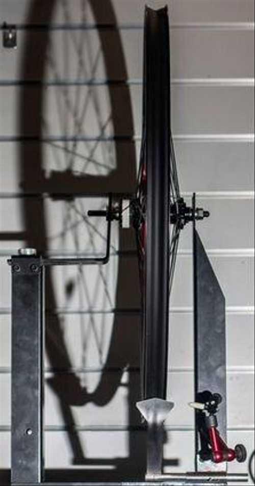 Станок для правки велосипедных колес