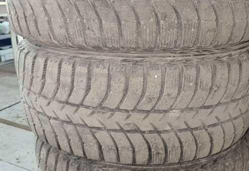 Bridgestone Ice Cruiser 5000 235/60 R16