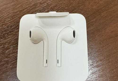 Наушники с микрофоном Apple EarPods with Lightning