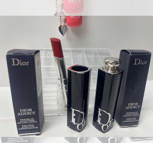 Помада Dior addict rouge brilliant тон 841