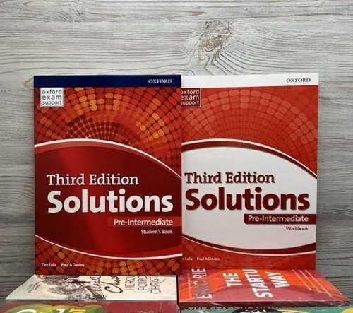 Solutions pre intermediate 3rd edition students book