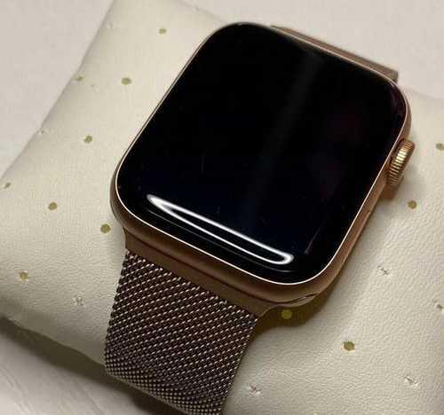 Apple watch se pink