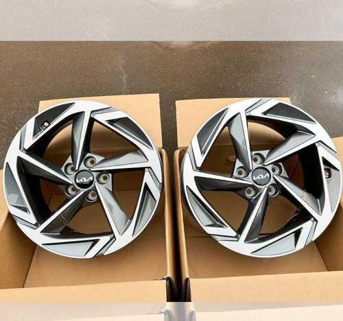 Диски для на Kia Sportage Kia K5 R18