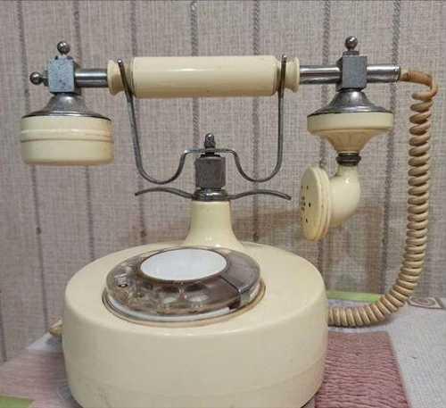 Телефон СССР дисковый ретро