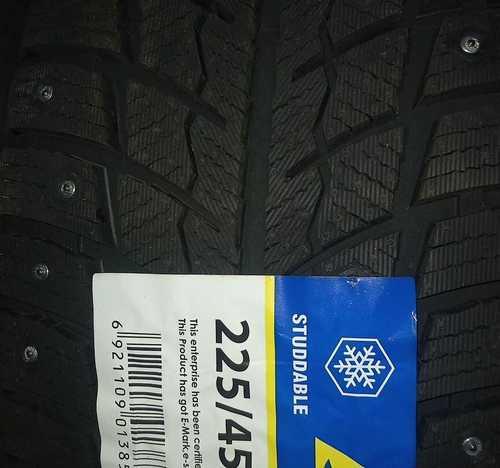 Landsail Ice Star IS33 225/45 R17