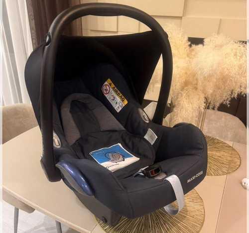 Автолюлька maxi cosi cabriofix 0 