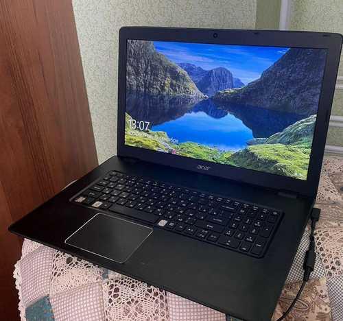 Acer 17'3/i5-7200u/gt940mx/8gb ddr4/1000gb