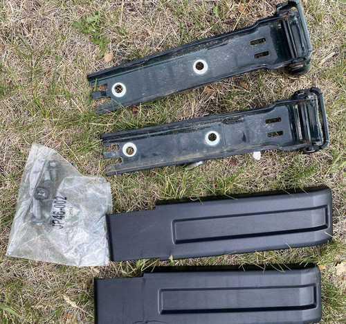 Петли калитки задние и накладки Jeep Wrangler JK