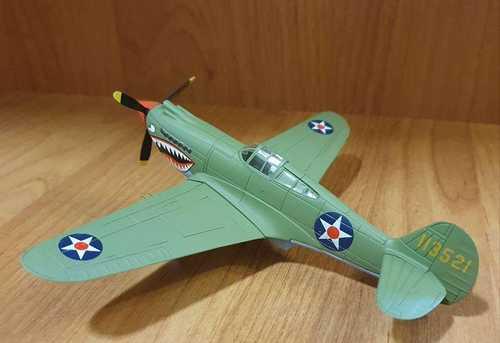 Модель самолета P-40b Tomahawk, M 1:72, из металла