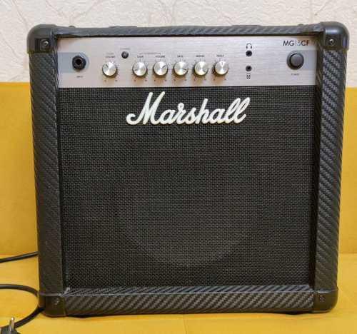 Гитарный комбоусилитель Marshall MG15CF