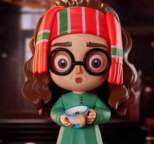 Фигурка Pop Mart Harry Potter Sybill Trelawney