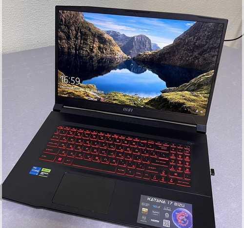 Ноутбук MSI Katana 17 - 17.3"/ RTX 2050 / i5-12450