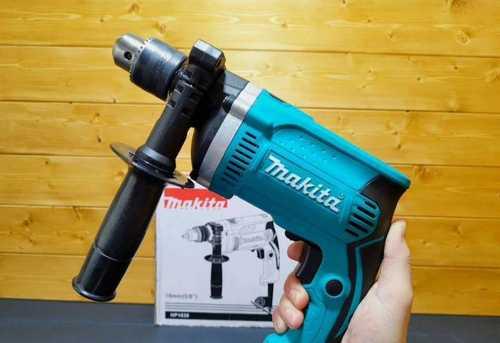 Ударная дрель makita