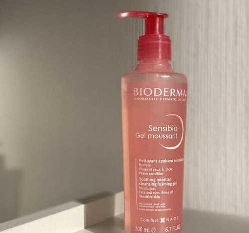 Гель для умывания Bioderma Sensibio