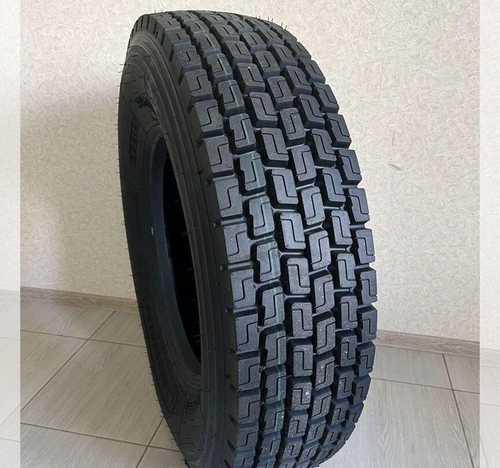 Грузовые шины 315/80R22.5 на Omar SRL 20W82P